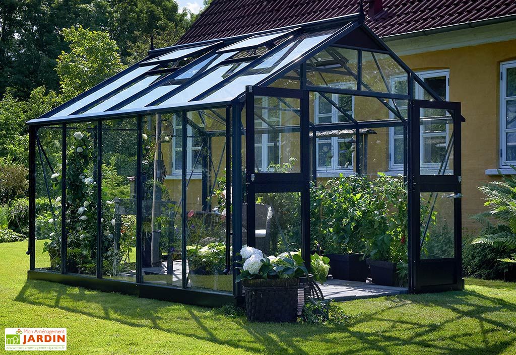 Serre de jardin en verre - Mon Aménagement Jardin